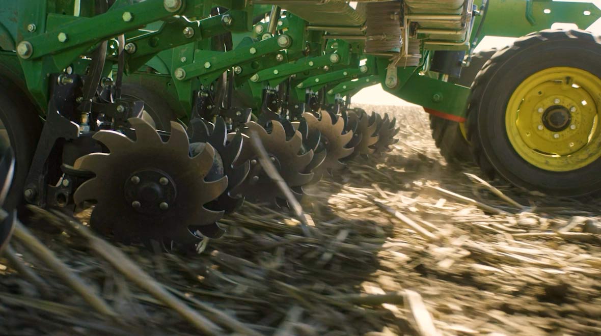 Reduced Tillage Keeps the Soil Structure Sound